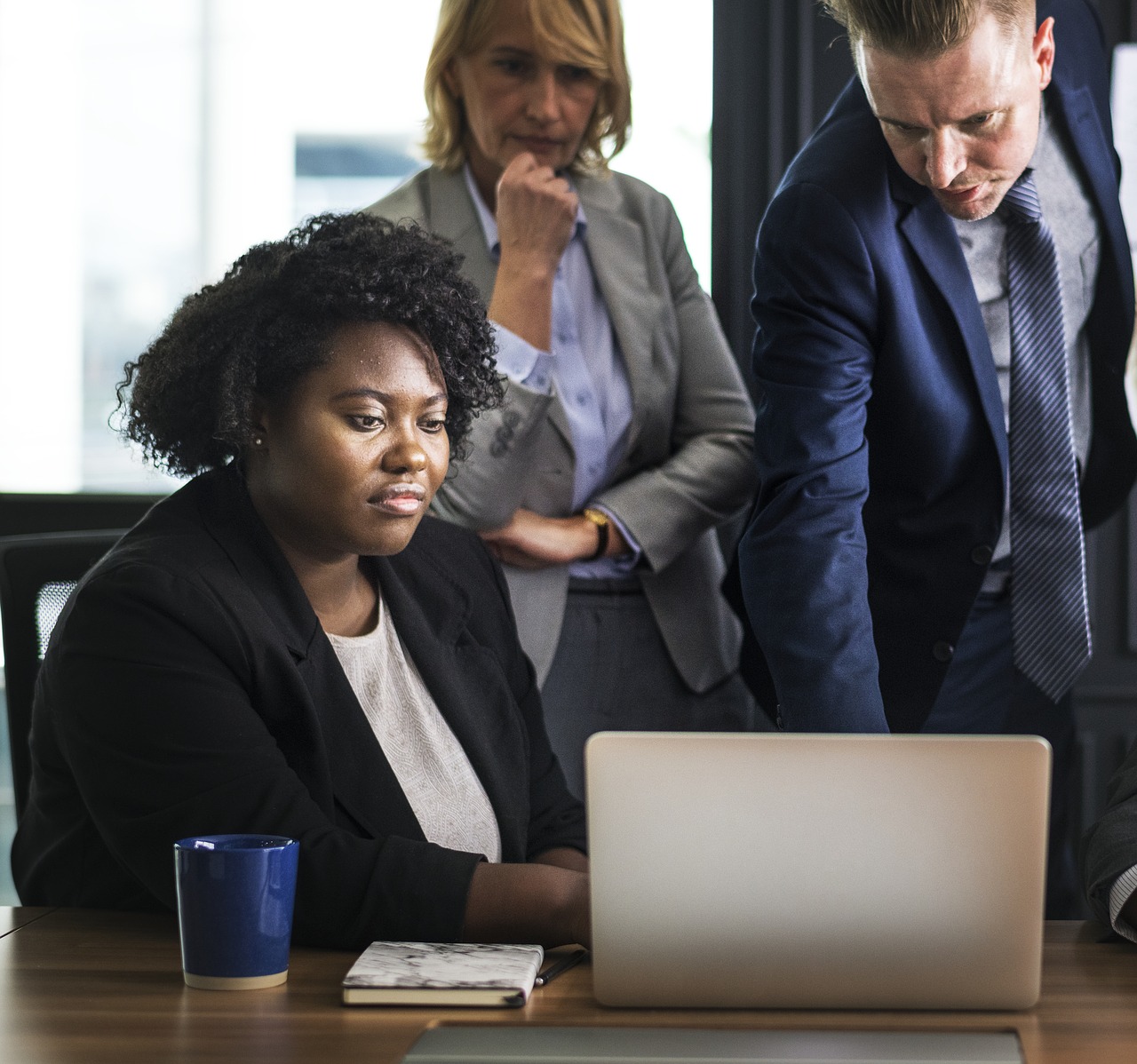Working Women Power Status Gap — Spectra Diversity